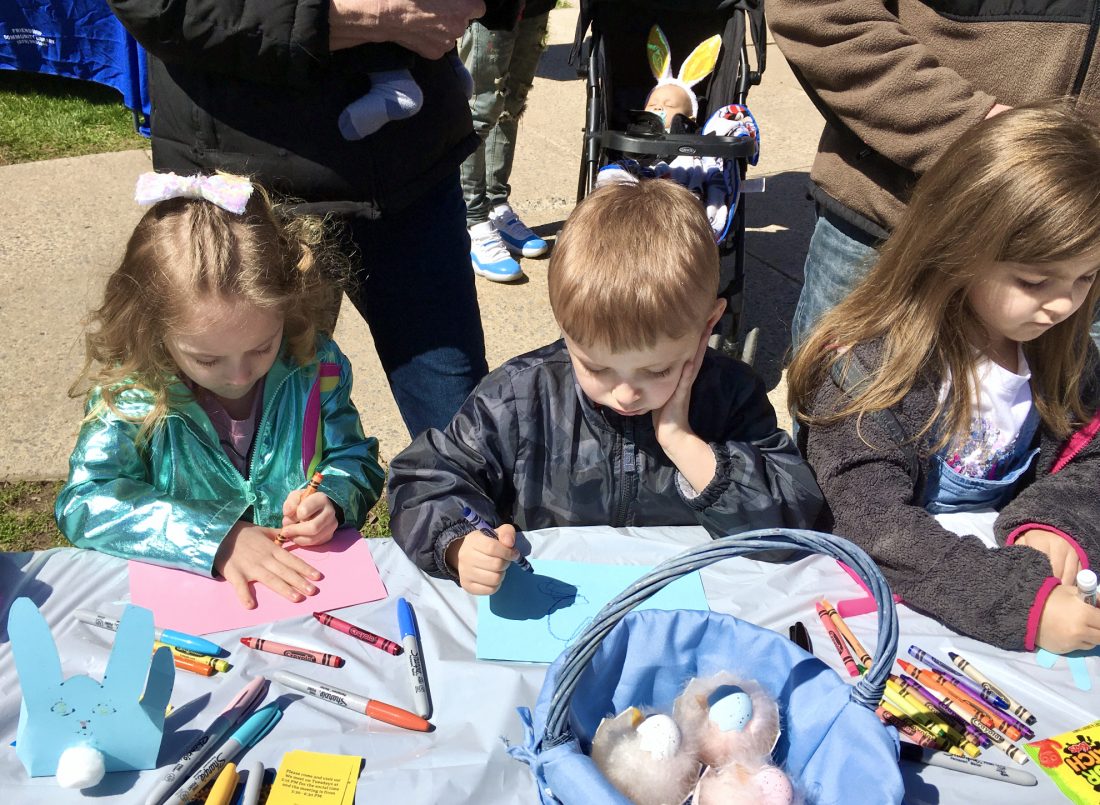 Downtown Rotary offers Easter craft | News, Sports, Jobs - The Express